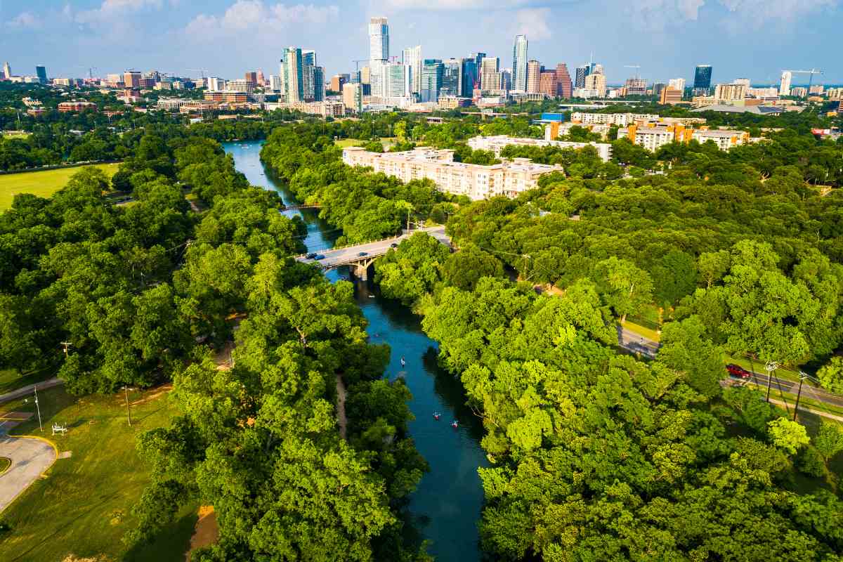 San Antonio vs. Austin Vacation: Where Should I Visit?