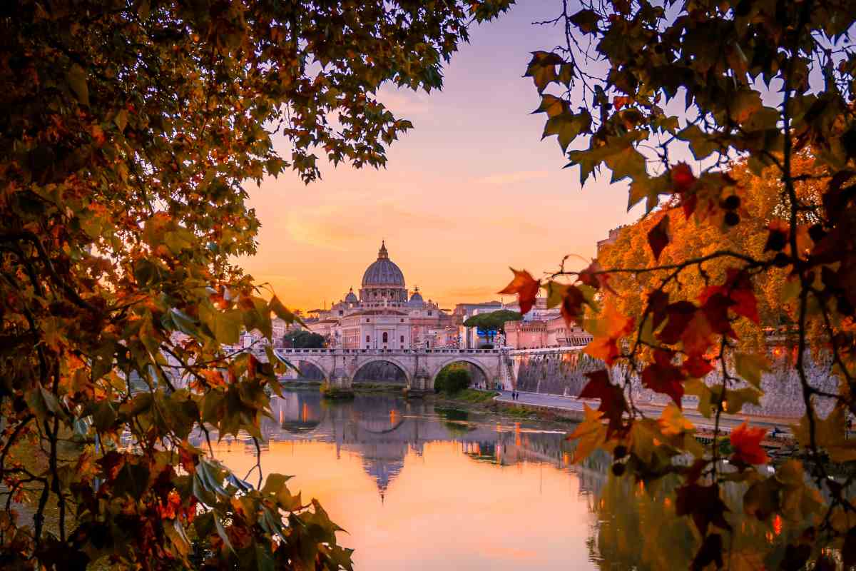 What to Wear In Italy In September? (5 Stylish Outfits to Opt from)