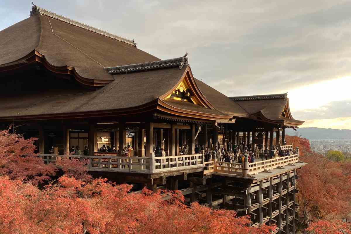 What to Wear In Japan In Autumn/Fall (September, October & November)