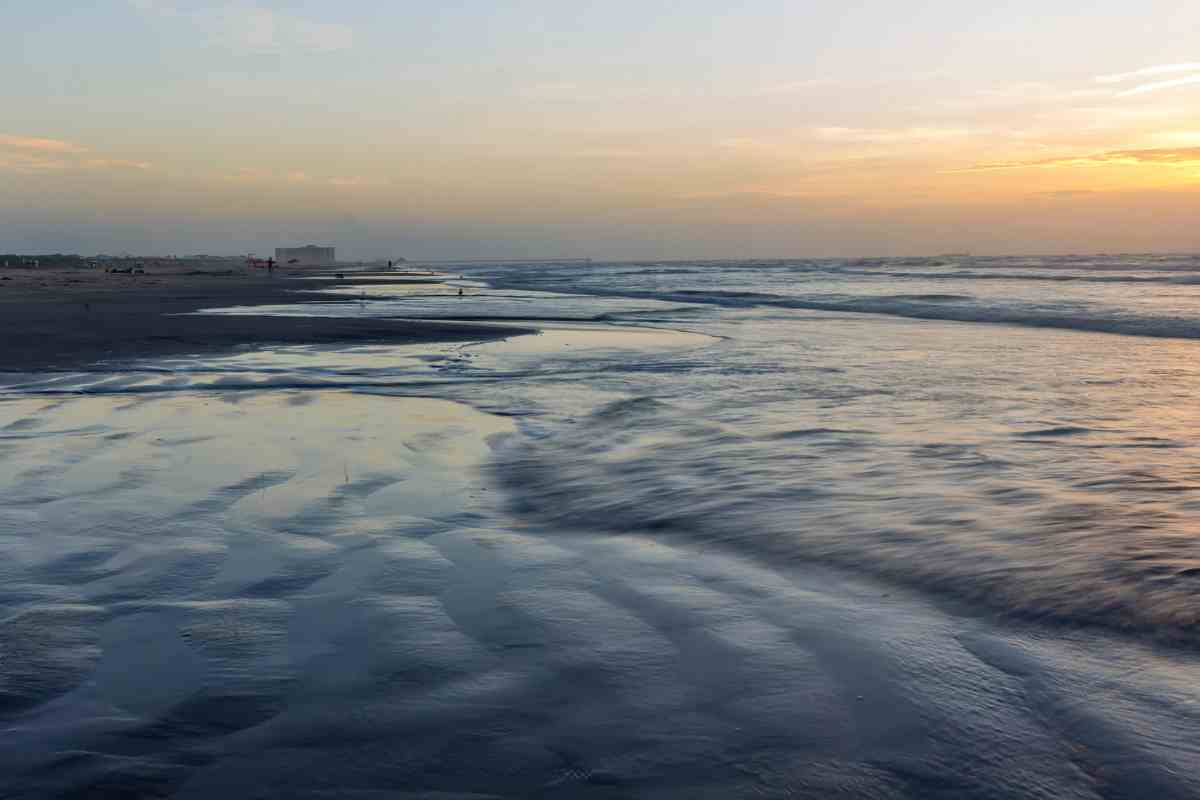 8 Best Beaches In Texas for Couples (Sun, Sand & Romance)