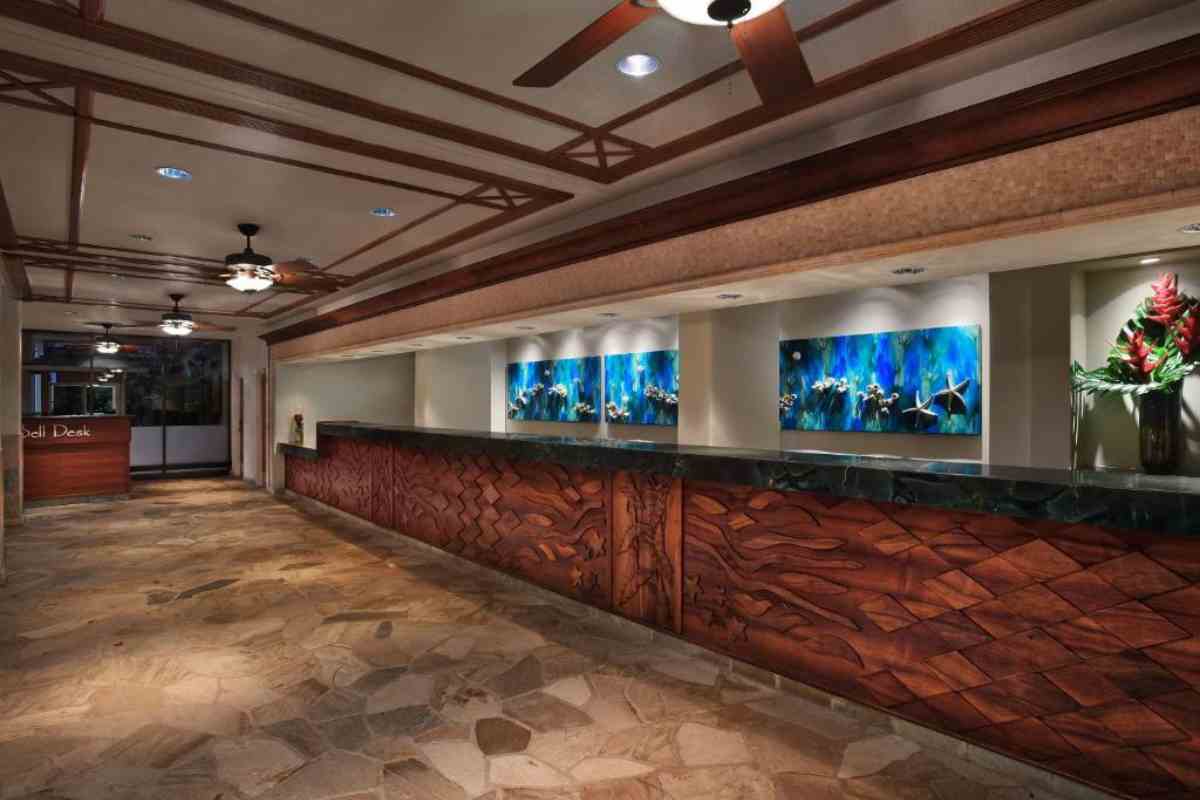 Secret Hotels Where the Celebrities Stay In Maui (Revealed)