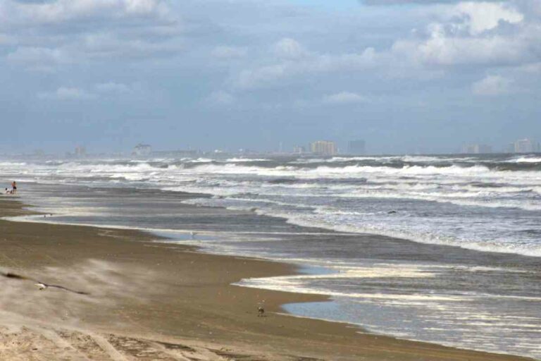 Best Beaches in Ocean City, NJ (The Perfect Beach Day)